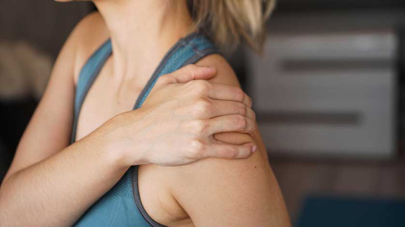 Frozen Shoulder Treatment: 7-Stage Shoulder Mobilization Technique ...